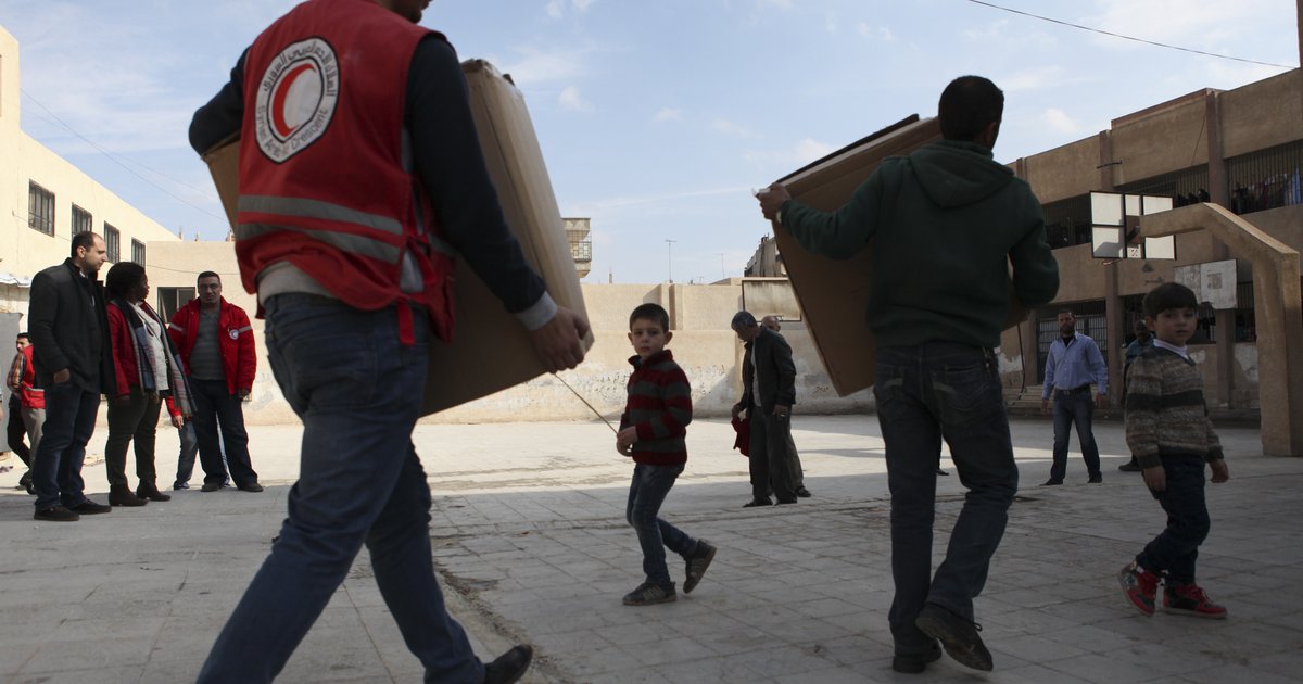 adjusting social protection delivery to support displaced populations ...